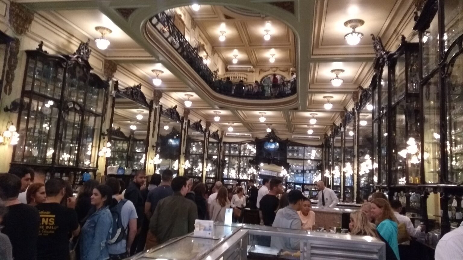 Confeitaria Colombo - Todos os Caminhos
